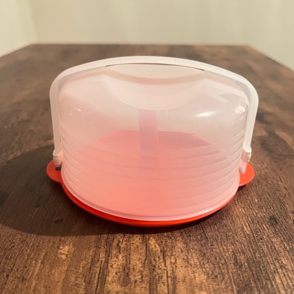 Tupperware | Kitchen | Tupperware Bageldonutmini Cake Pie Carrier ...